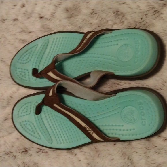 CROCS | Shoes | Flip Flops | Poshmark